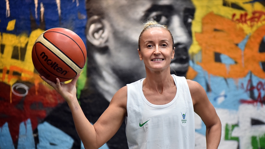 Kadın basketbolunun eskimeyen yüzü Nilay Kartaltepe, Fenerbahçe ...