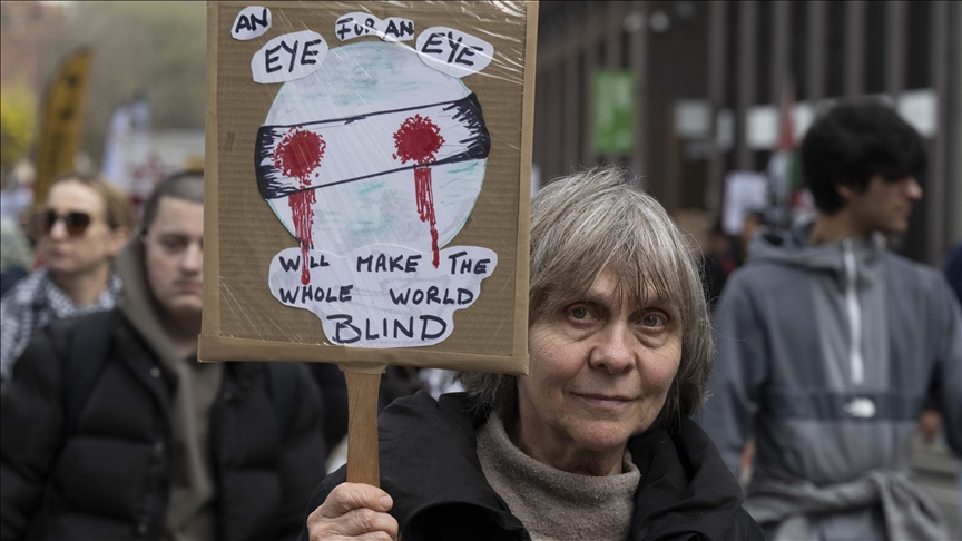 Thousands once again flood London streets to demand immediate cease ...