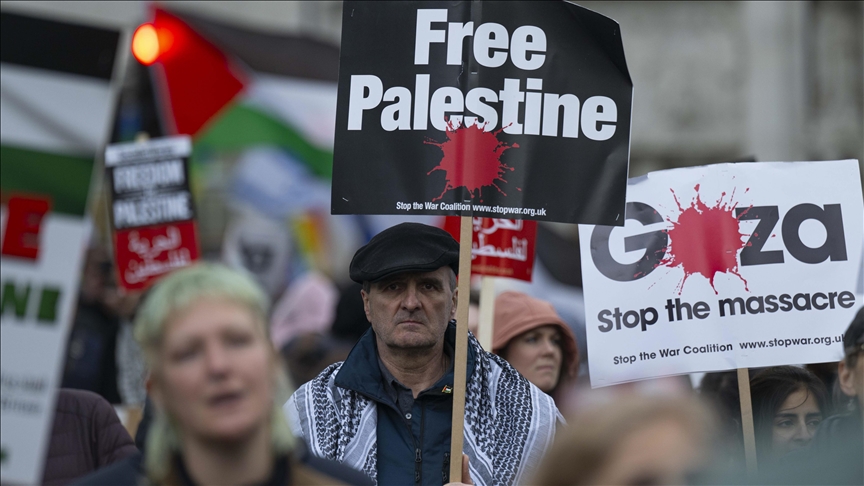 'Cease-fire now': Thousands take to streets in London in solidarity ...