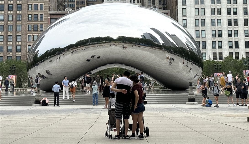 Chicago : Réouverture de la célèbre sculpture urbaine "Cloud Gate ...