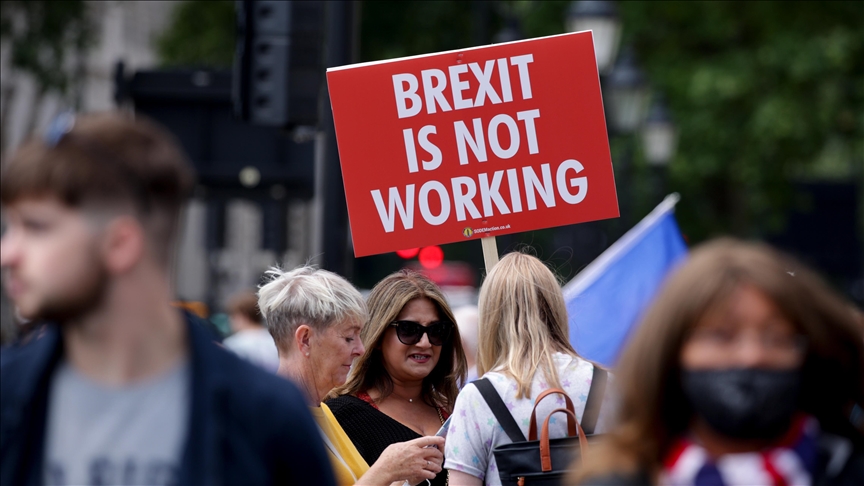 Bank of England governor says Brexit 'weighed' on UK economy