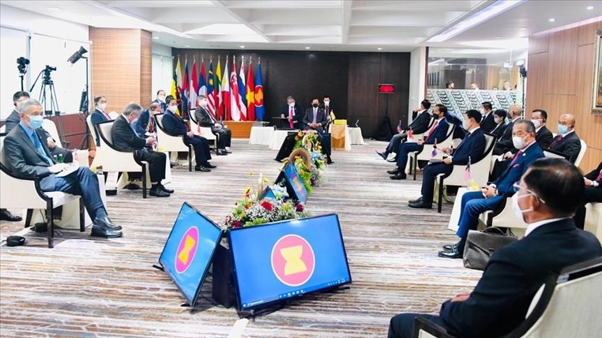 Malaysia assumes chair of Southeast Asian bloc