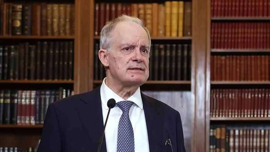 Grèce : le nouveau président, Konstantinos Tasulas, investi dans ses ...