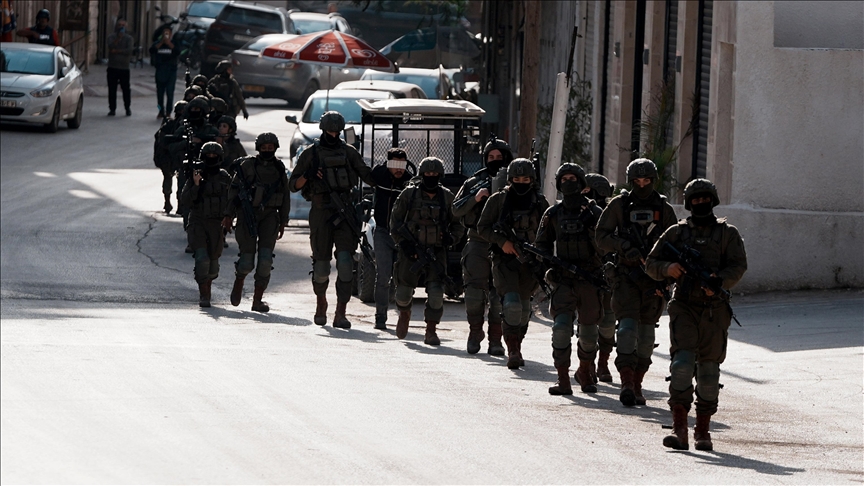 In another ceasefire violation, Israeli soldiers cross UN-demarcated ...