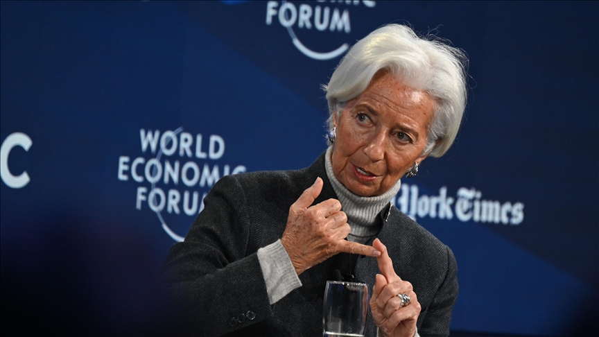 BCE : Christine Lagarde confirme son intention de terminer son mandat ...