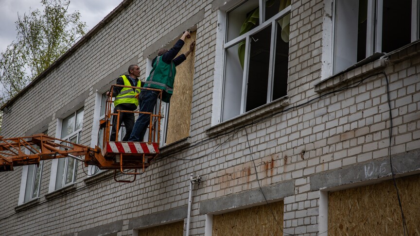 Explosion damages building earmarked for asylum seeker housing in Dutch ...