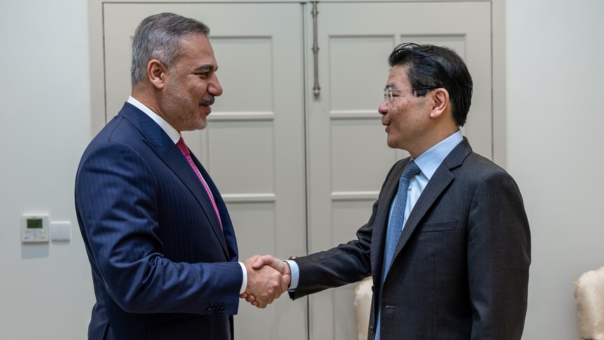 Turkish foreign minister welcomed by Singapore's premier