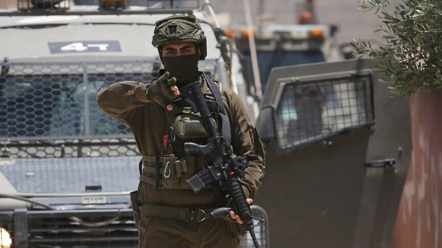 Israeli forces arrest 4 students in West Bank raids, hold 89 women in ...
