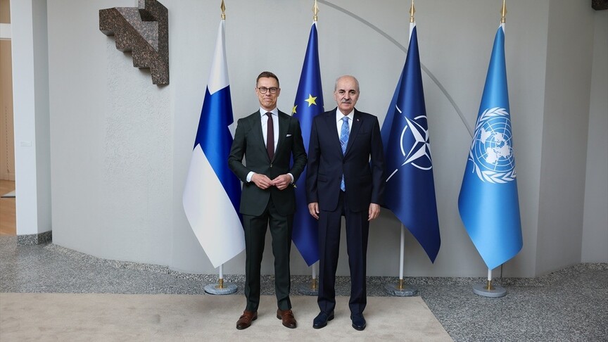 Kryetari i parlamentit turk takohet me presidentin finlandez në Helsinki