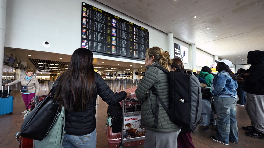 Brussels Airport passengers face hours-long queues due to new EU border ...
