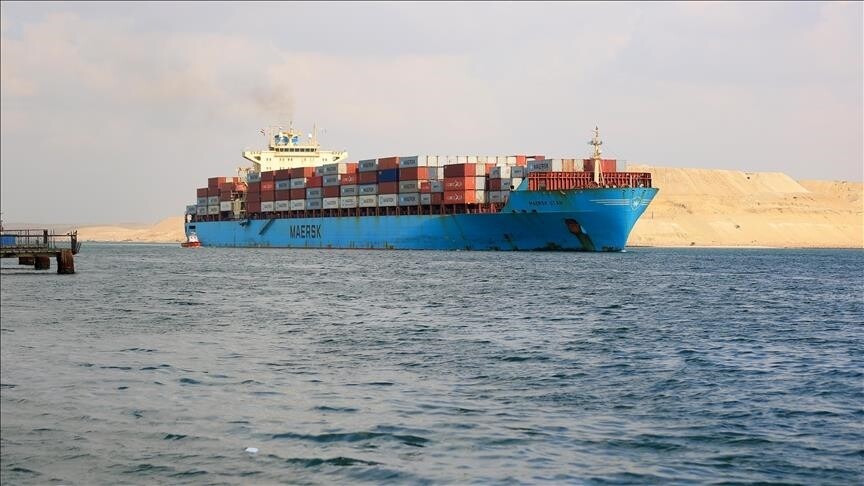 Cargo ship exchanges fire with small armed craft southwest of Yemen: UK ...