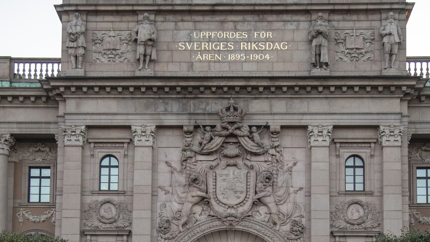 Swedish parliament approves bill ending permanent residency for refugees