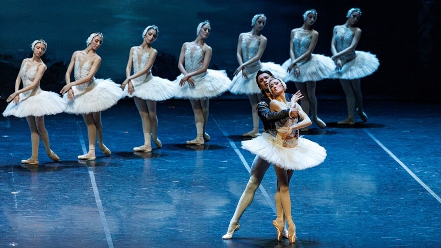 17. Uluslararası İstanbul Opera ve Bale Festivali, "Kuğu Gölü" balesi ...