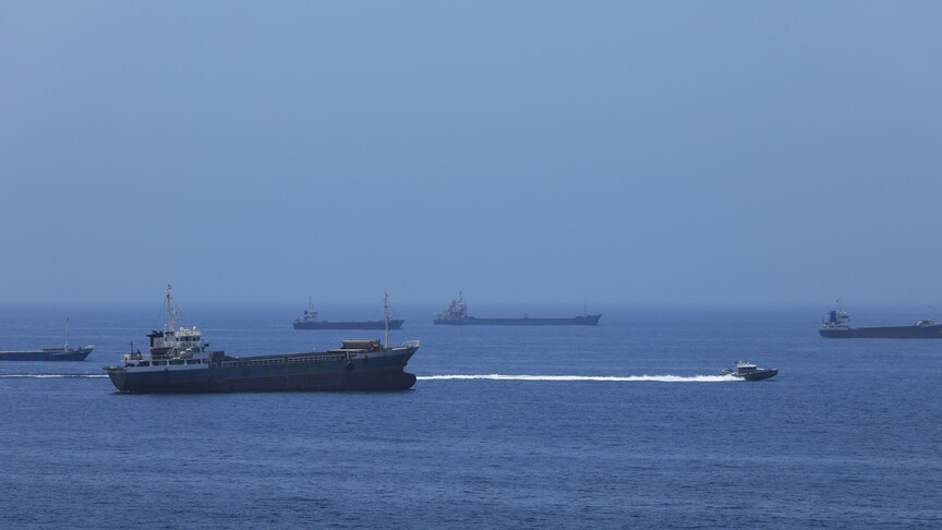 Commercial ship traffic through Strait of Hormuz rebounds to over 20% ...