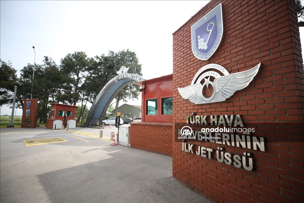 Türkiye'nin ilk ana jet üssü vatan savunması için donanımlı pilotlar ...
