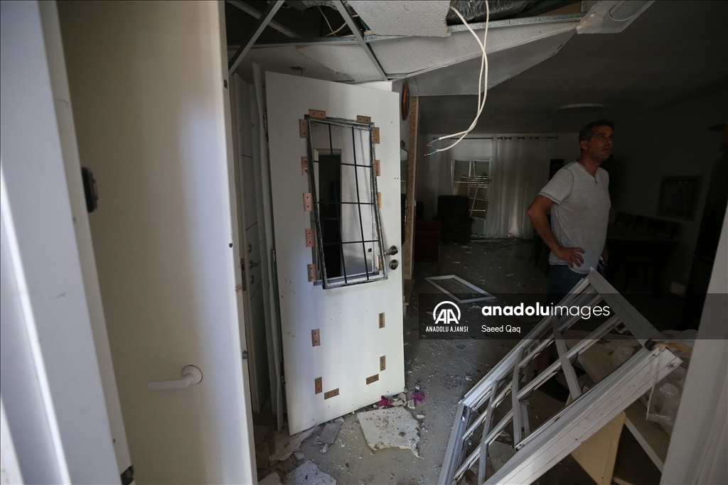 Lübnan'dan İsrail'in kuzeyinde Hayfa ve Nasıra kenti çevresine bir dizi ...