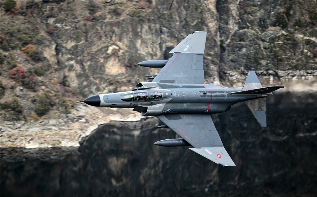 F-4E Phantom uçaklarının Türk Hava Kuvvetleri envanterine girişinin 50 ...