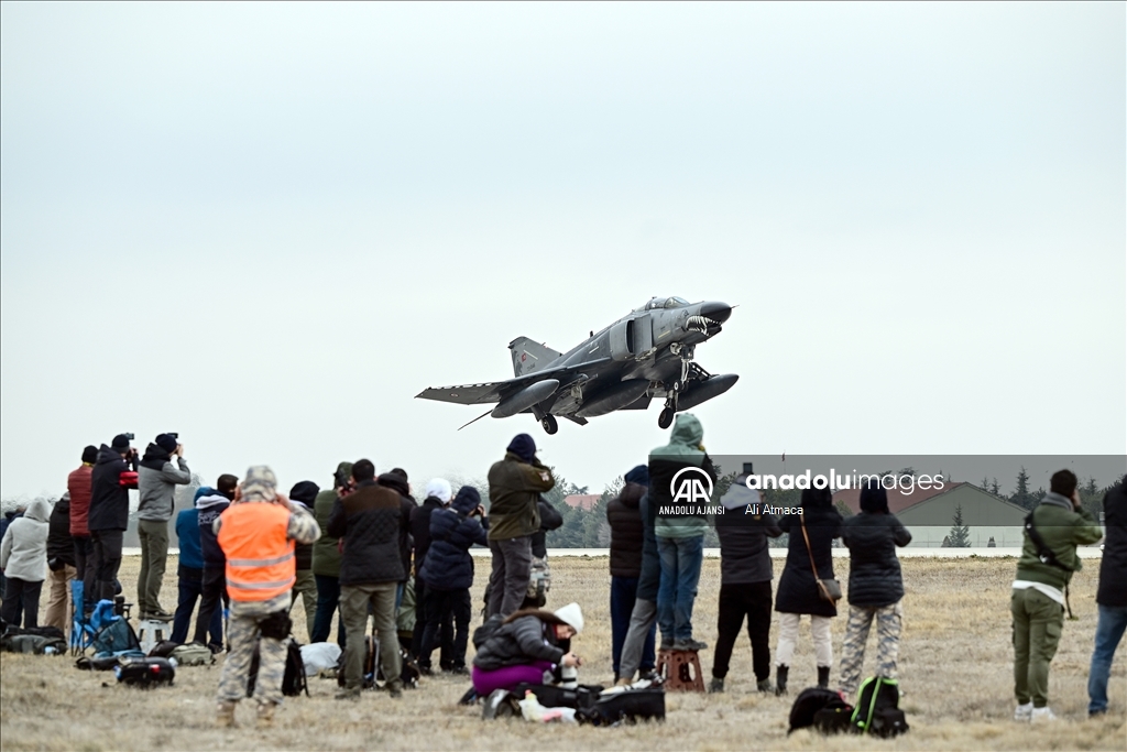 F-4E Phantom uçaklarının Türk Hava Kuvvetleri envanterine girişinin 50 ...