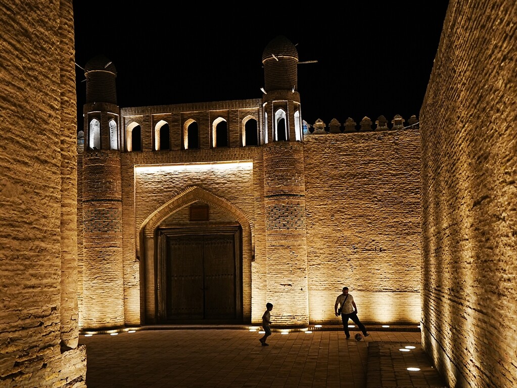Khiva, trashëgimia e gjallë e Rrugës historike të Mëndafshit
