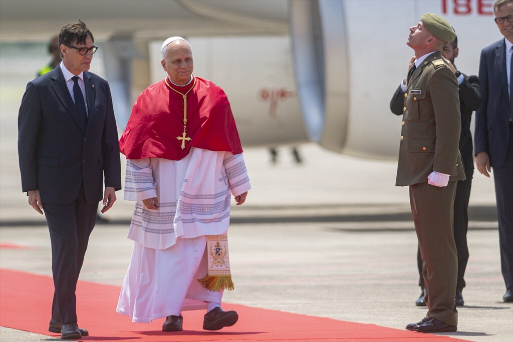 Pope Leo XIV arrives at Barcelona Cathedral during Spain visit