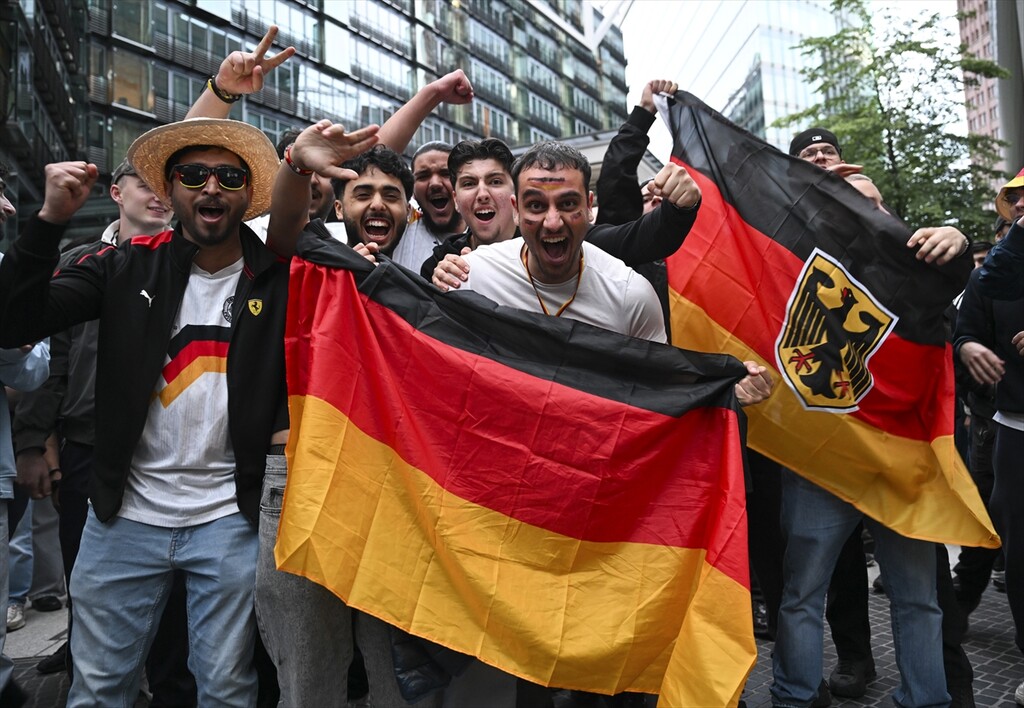 German fans celebrate World Cup victory against Curacao in Berlin